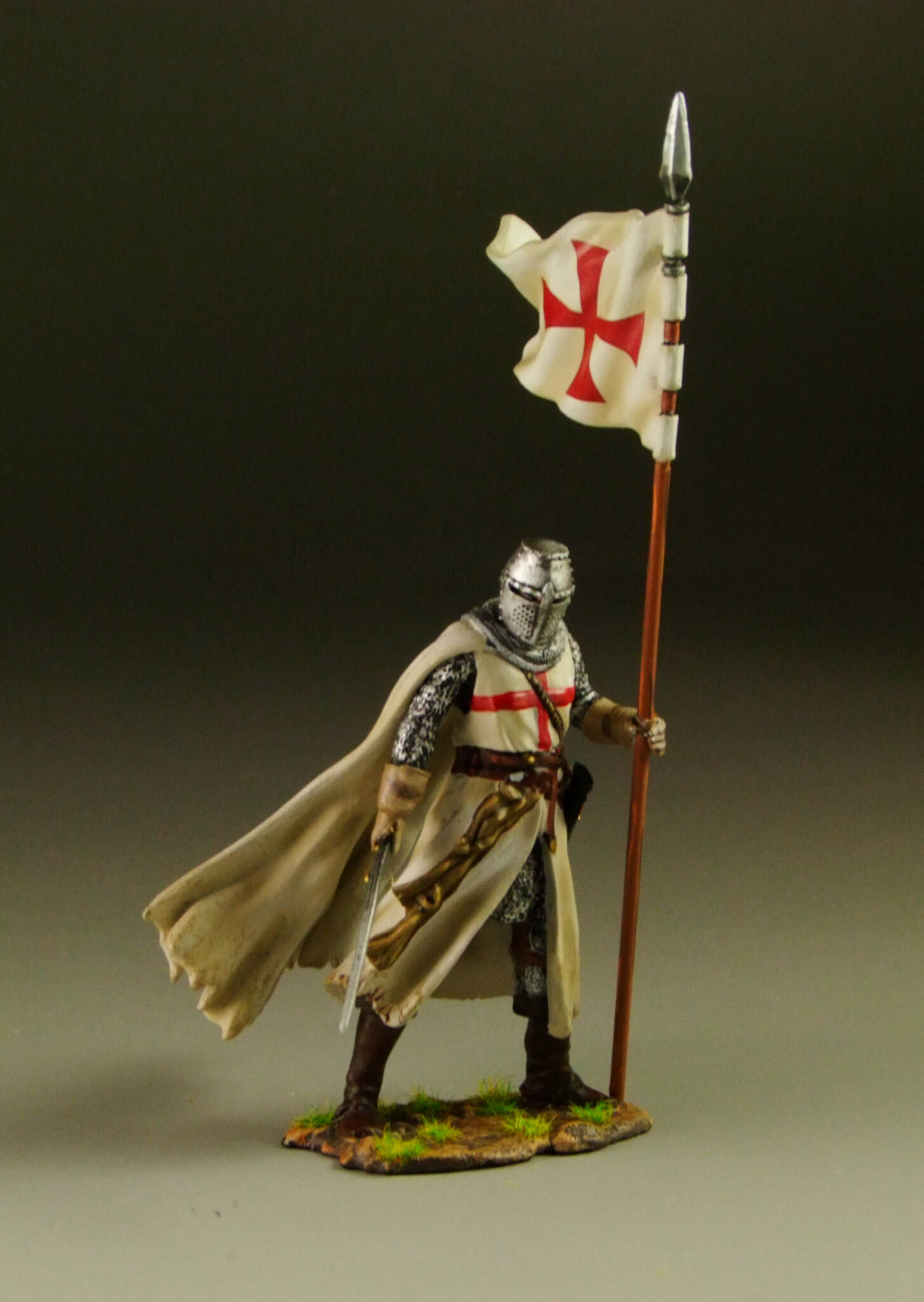1/30 Templar Knight Standardbearer TEM009 (Copy) – Eagle Design