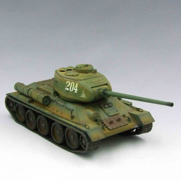 WW2 Russian Medium Tank T34-85 by Eagle Design G072 – Eagle Design