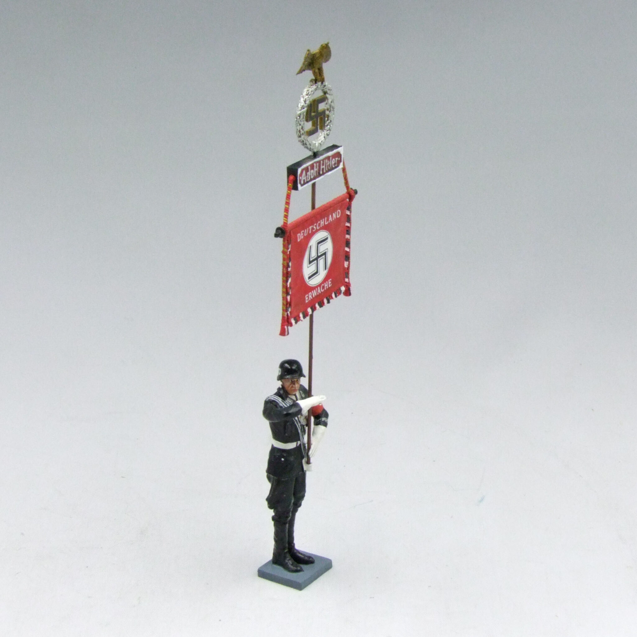 The Leibstandarte Adolf Hitler Standard bearer SA011 – Eagle Design