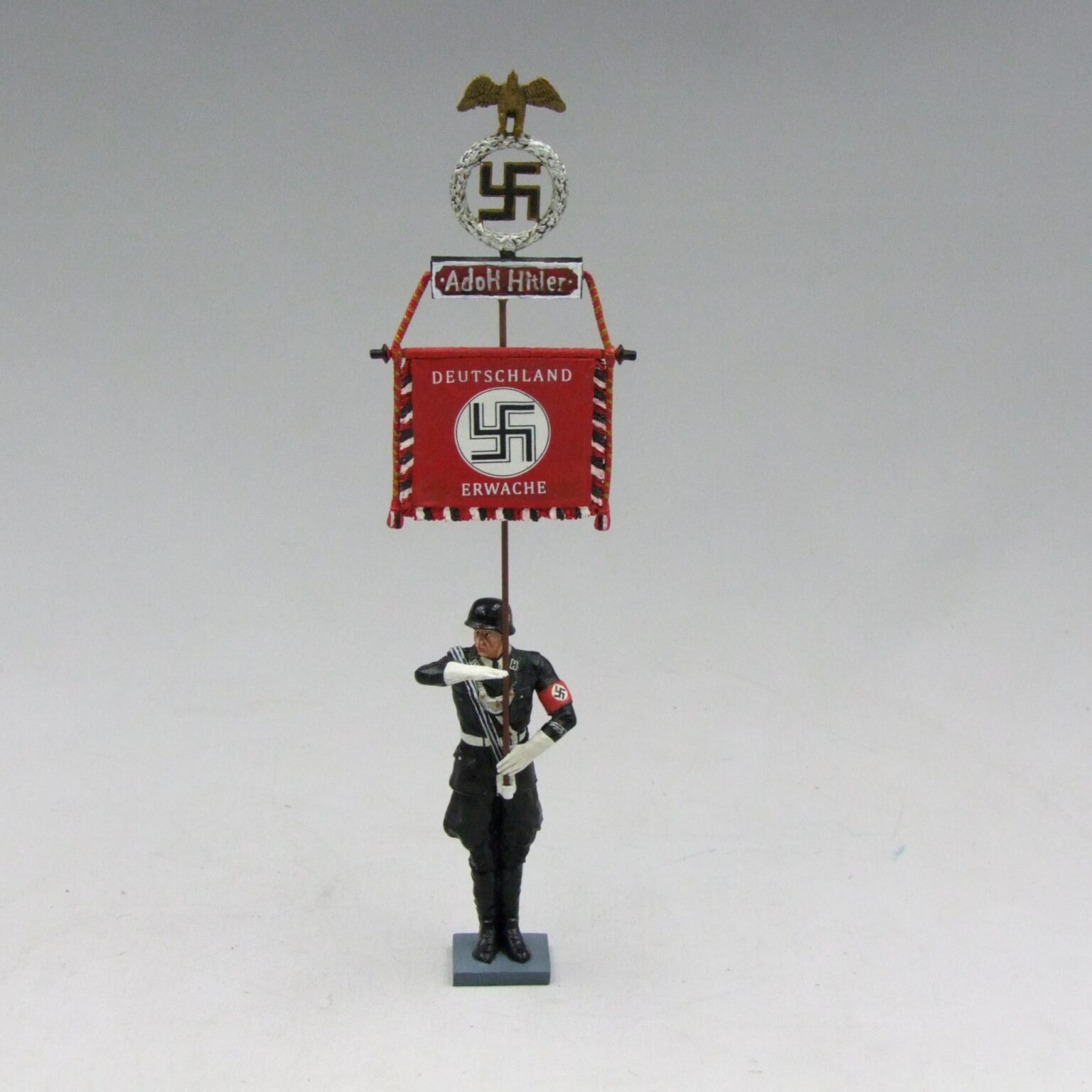 The Leibstandarte Adolf Hitler Standard bearer SA011 – Eagle Design