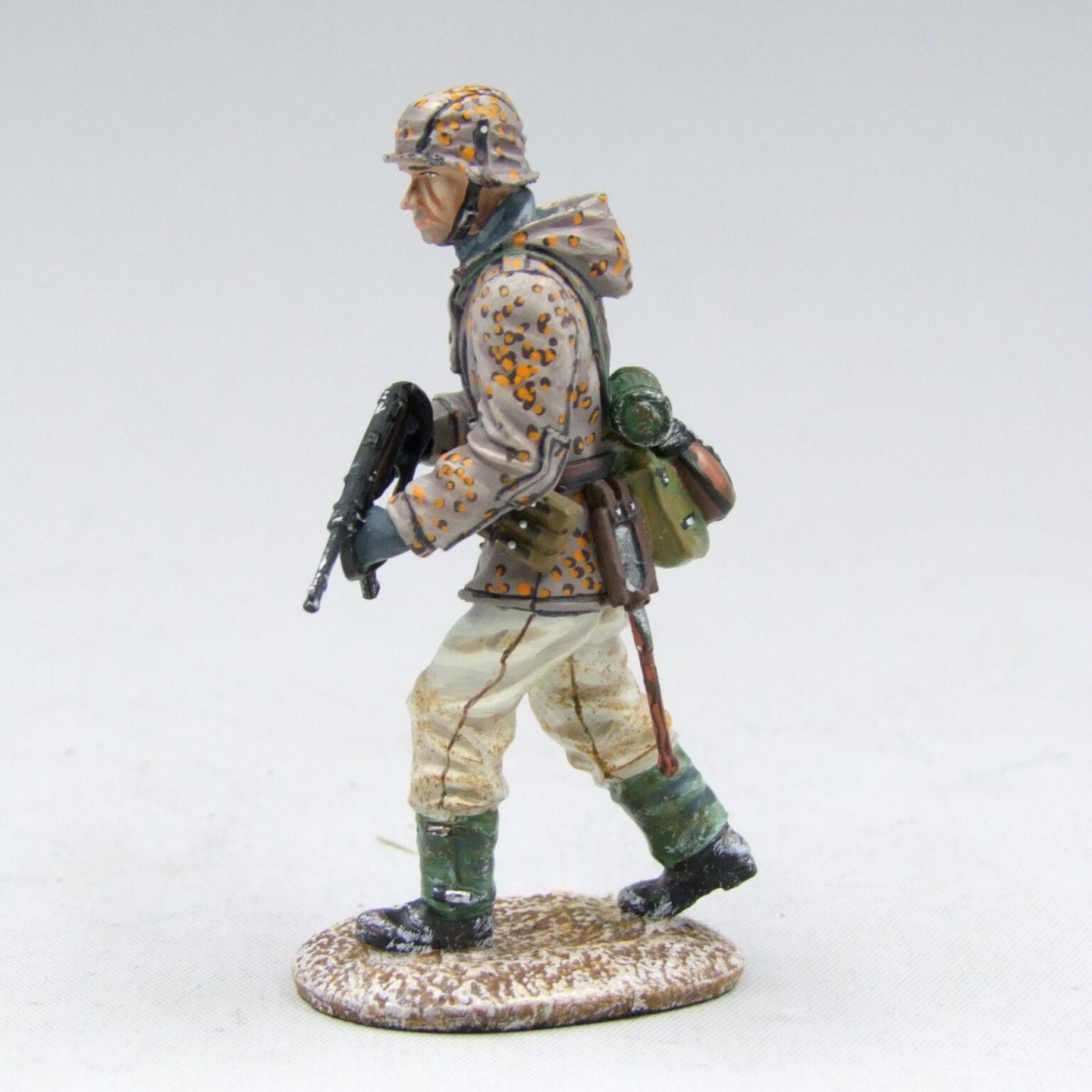 ww2 German Grenadier soldier GER001 – Eagle Design